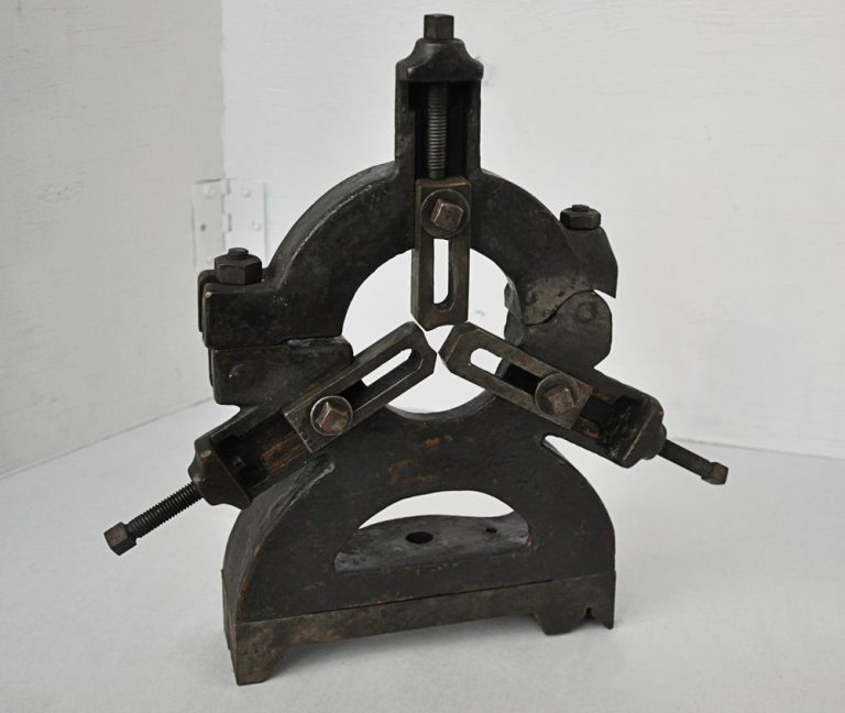 Quality Steady Rest For 16" Lathe - Norman Machine Tool