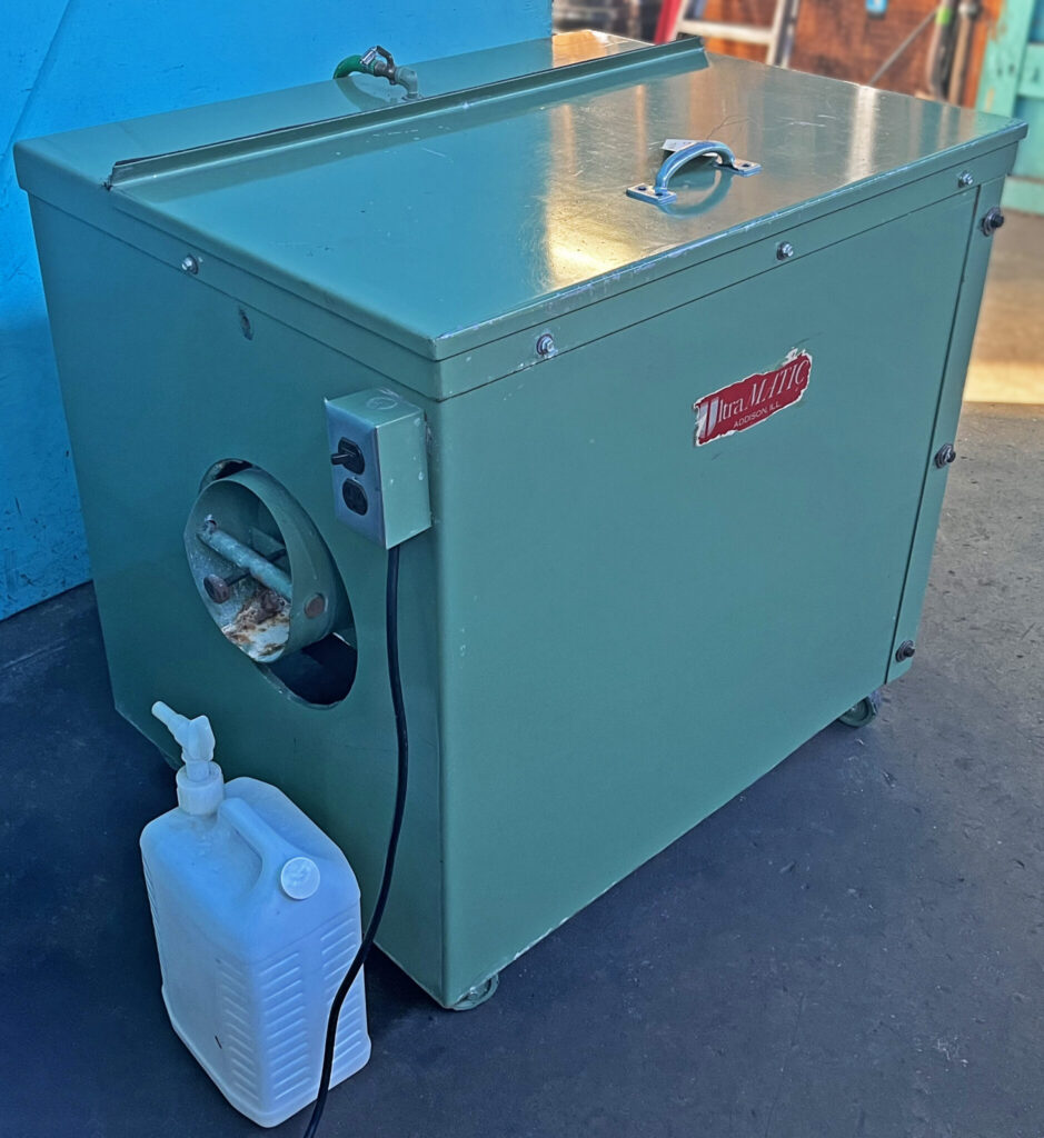 Ultramatic 3 Cu. Ft. Vibratory Finisher, Portaburr3 - Norman Machine Tool