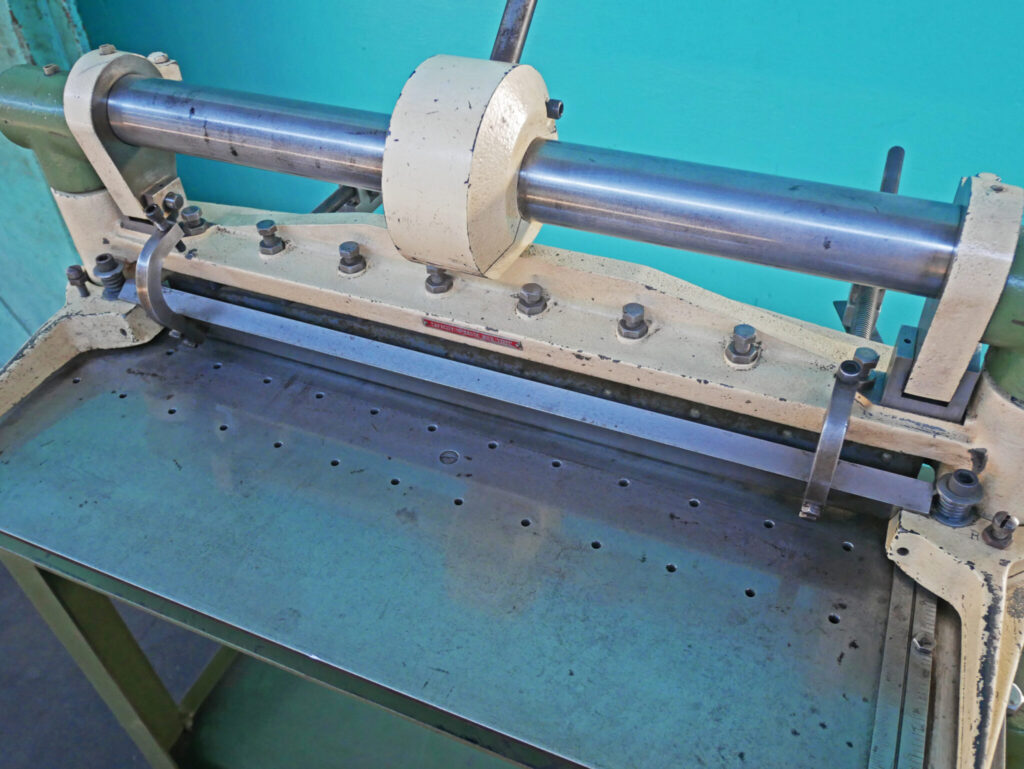 Di-Acro 24" x 16 Gauge Hand Shear with Stand, No. 24 - SALE PENDING 04 ...