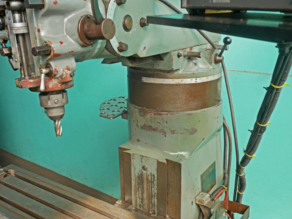 Supermax YCM Series 9" x 42" Vertical Knee Mill - Norman Machine Tool