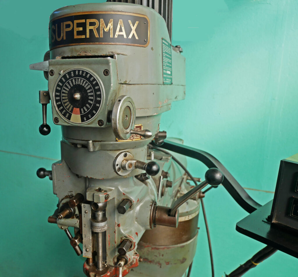 Supermax YCM Series 9" x 42" Vertical Knee Mill - Norman Machine Tool