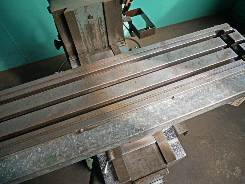 Supermax YCM Series 9" x 42" Vertical Knee Mill - Norman Machine Tool