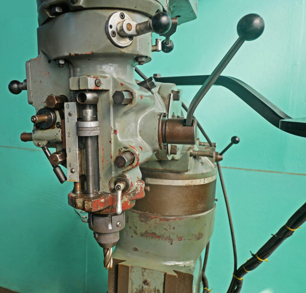 Supermax YCM Series 9" x 42" Vertical Knee Mill - Norman Machine Tool